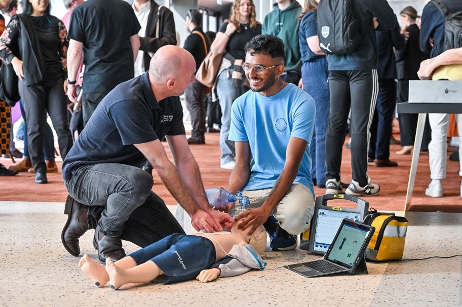 Bachelor of Paramedicine (Honours) - Flinders University